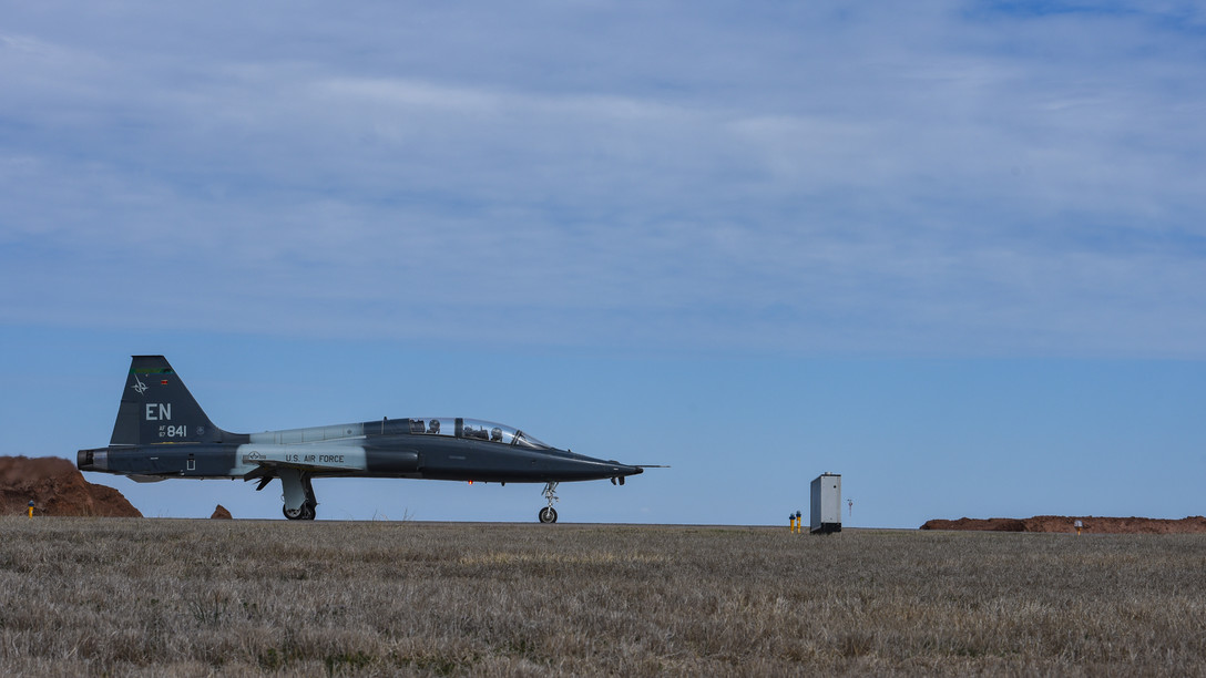 T-38 Crashes at Sheppard, Pilots in Stable Condition | Air & Space ...