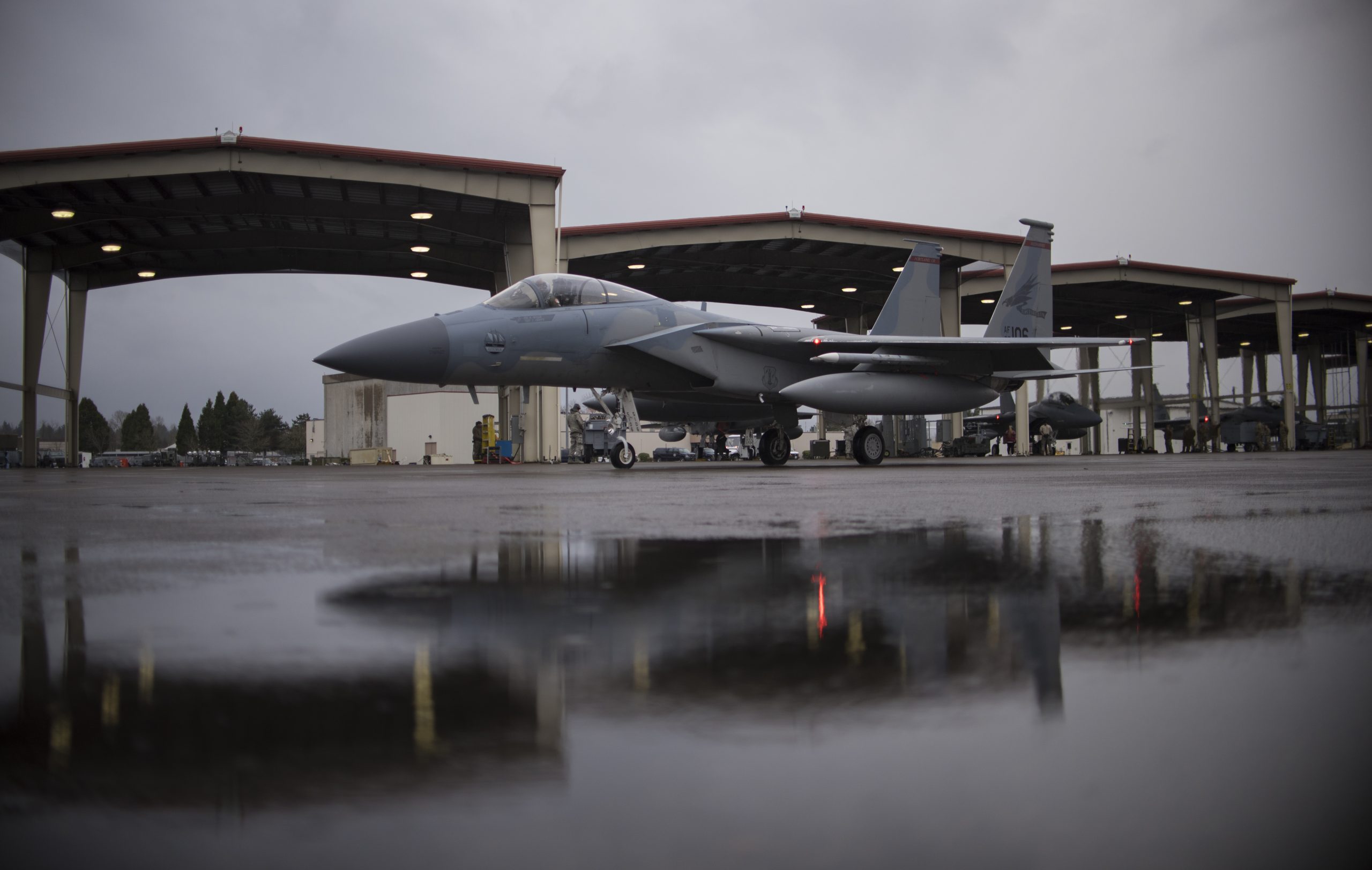 Oregon Guard F-15C Damaged in Emergency Landing at Andrews | Air ...