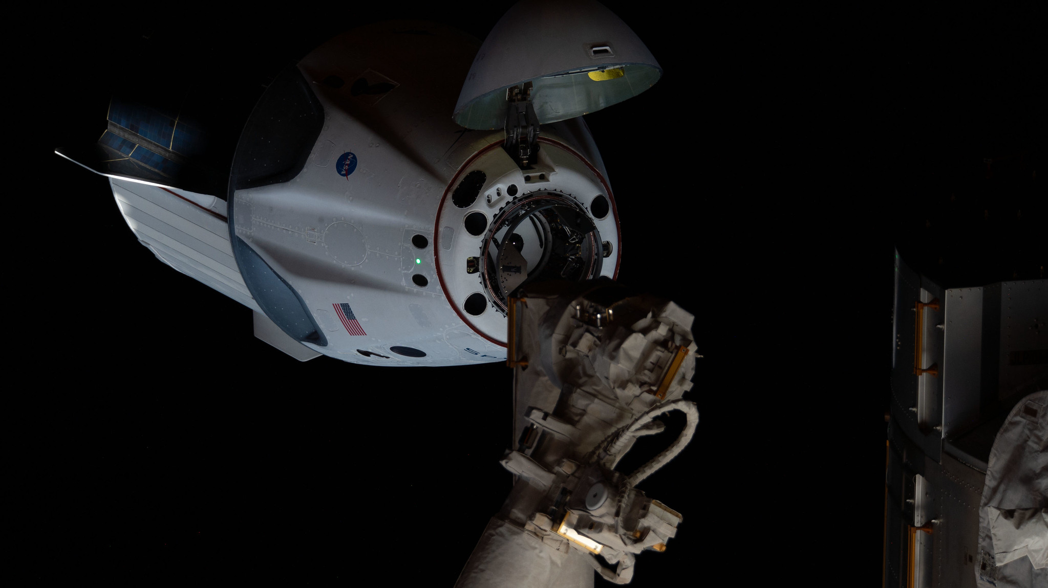 Spacex Dragon Docking