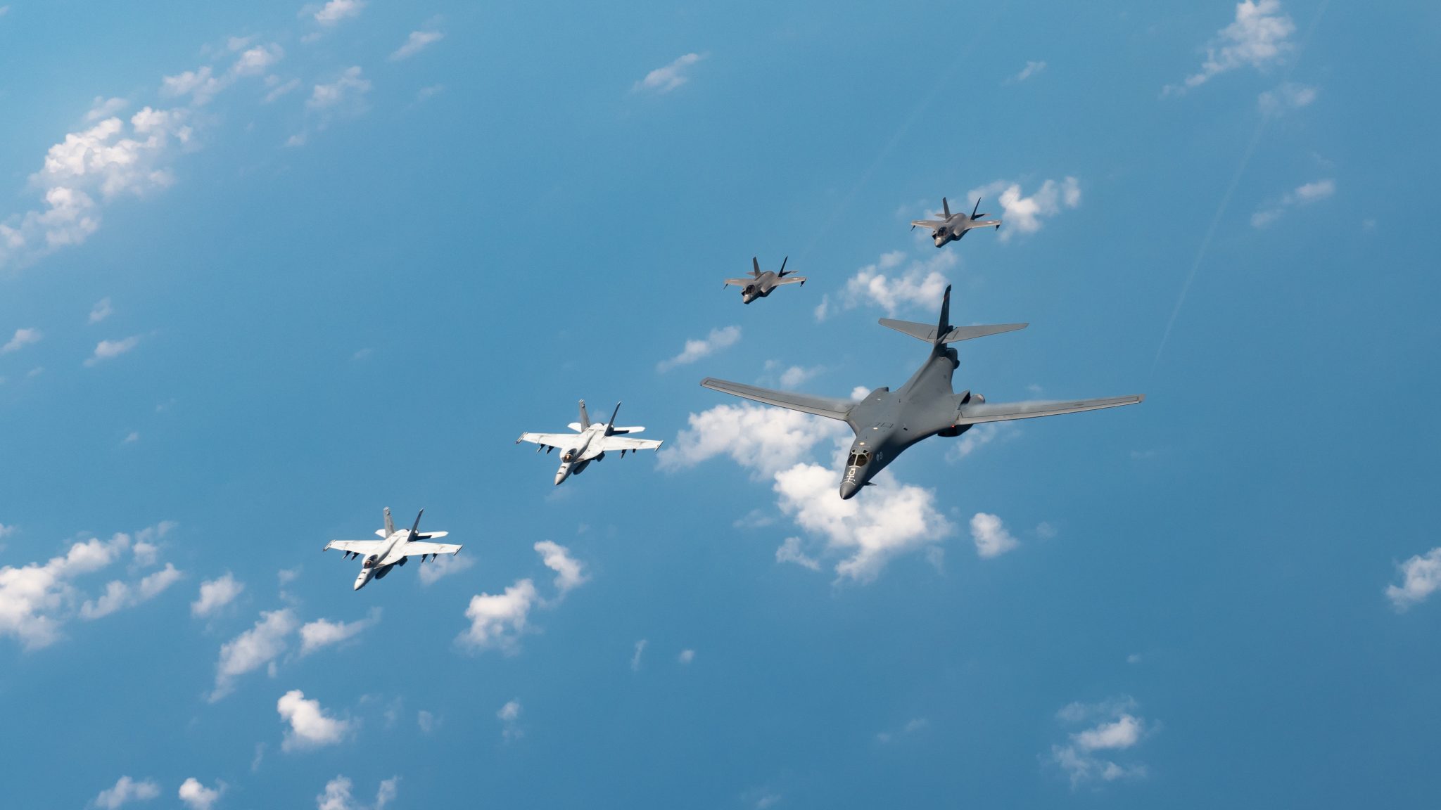 B-1, B-2 Bomber Task Forces Simultaneously Operate in the Indo-Pacific ...