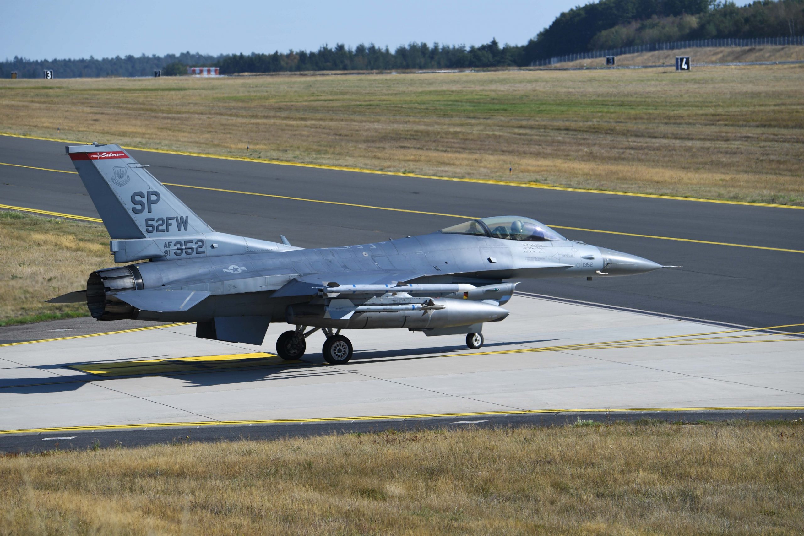 Bipartisan Lawmakers Blast Proposed European Force Structure Changes ...