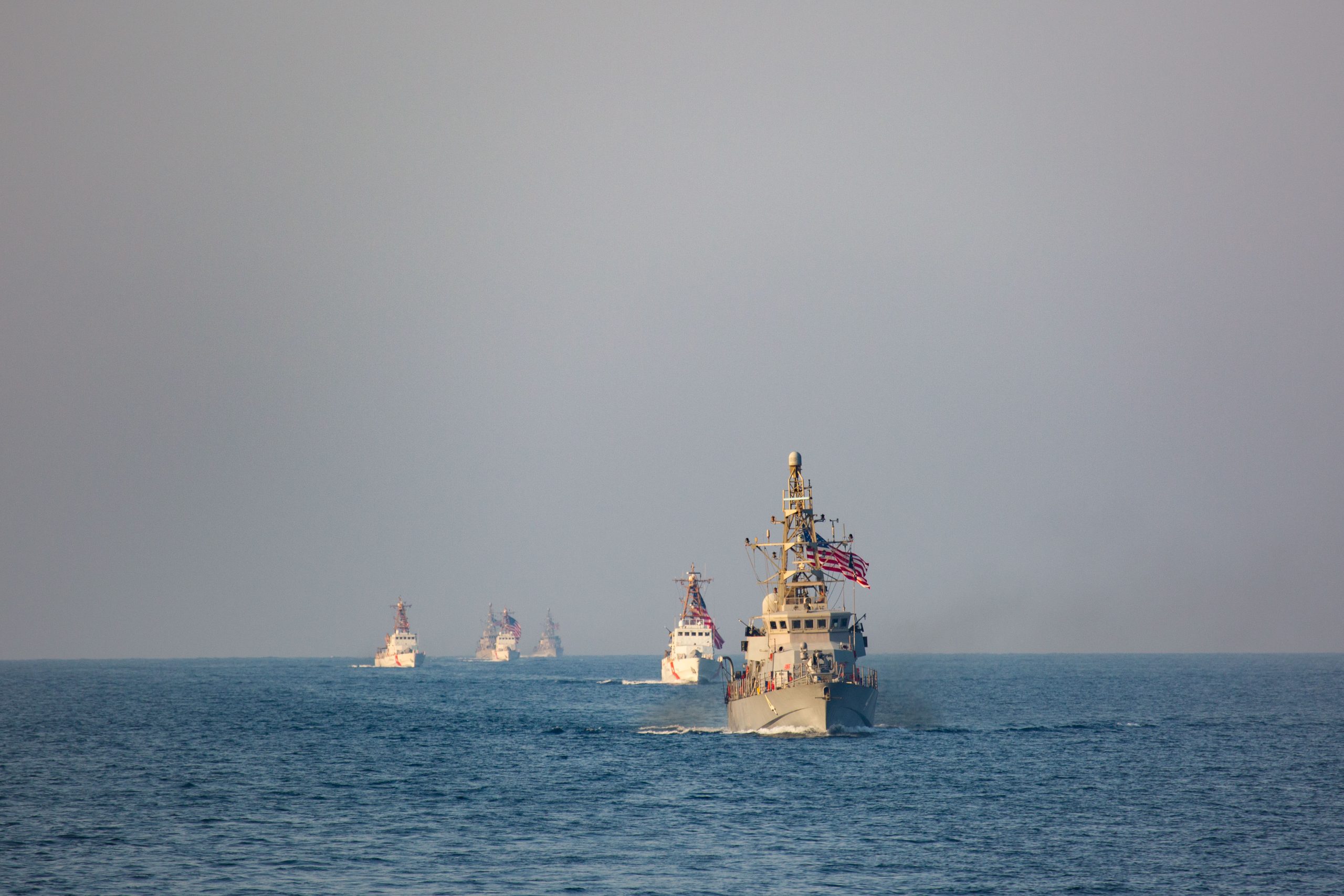 USAF, Navy Practice Joint Air Ops over Persian Gulf | Air & Space ...