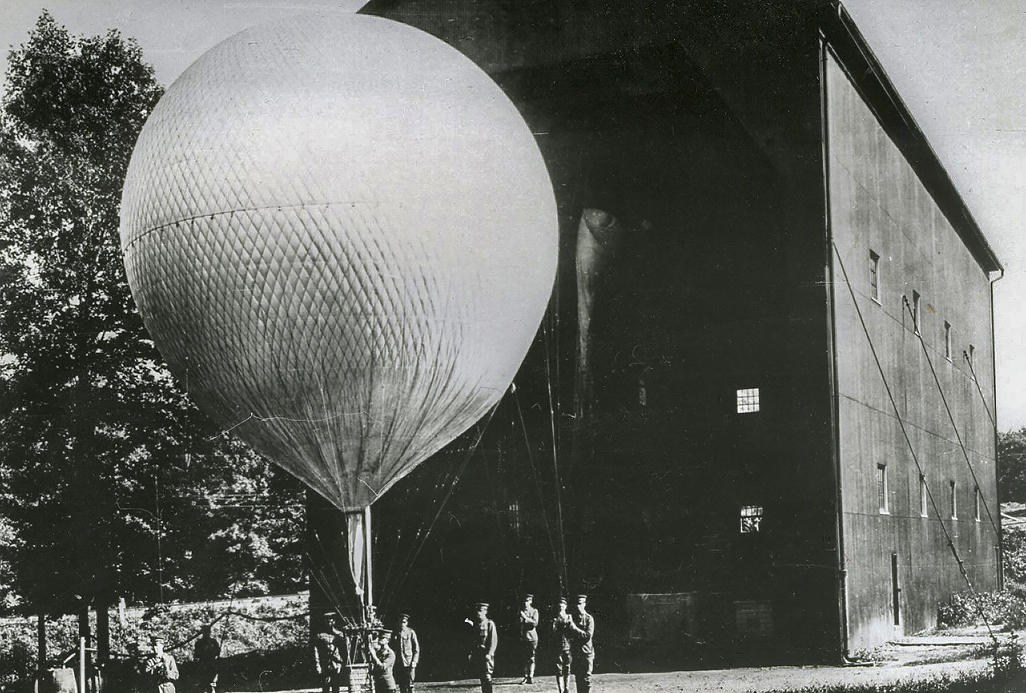 Balloonist in the Family Tree | Air & Space Forces Magazine