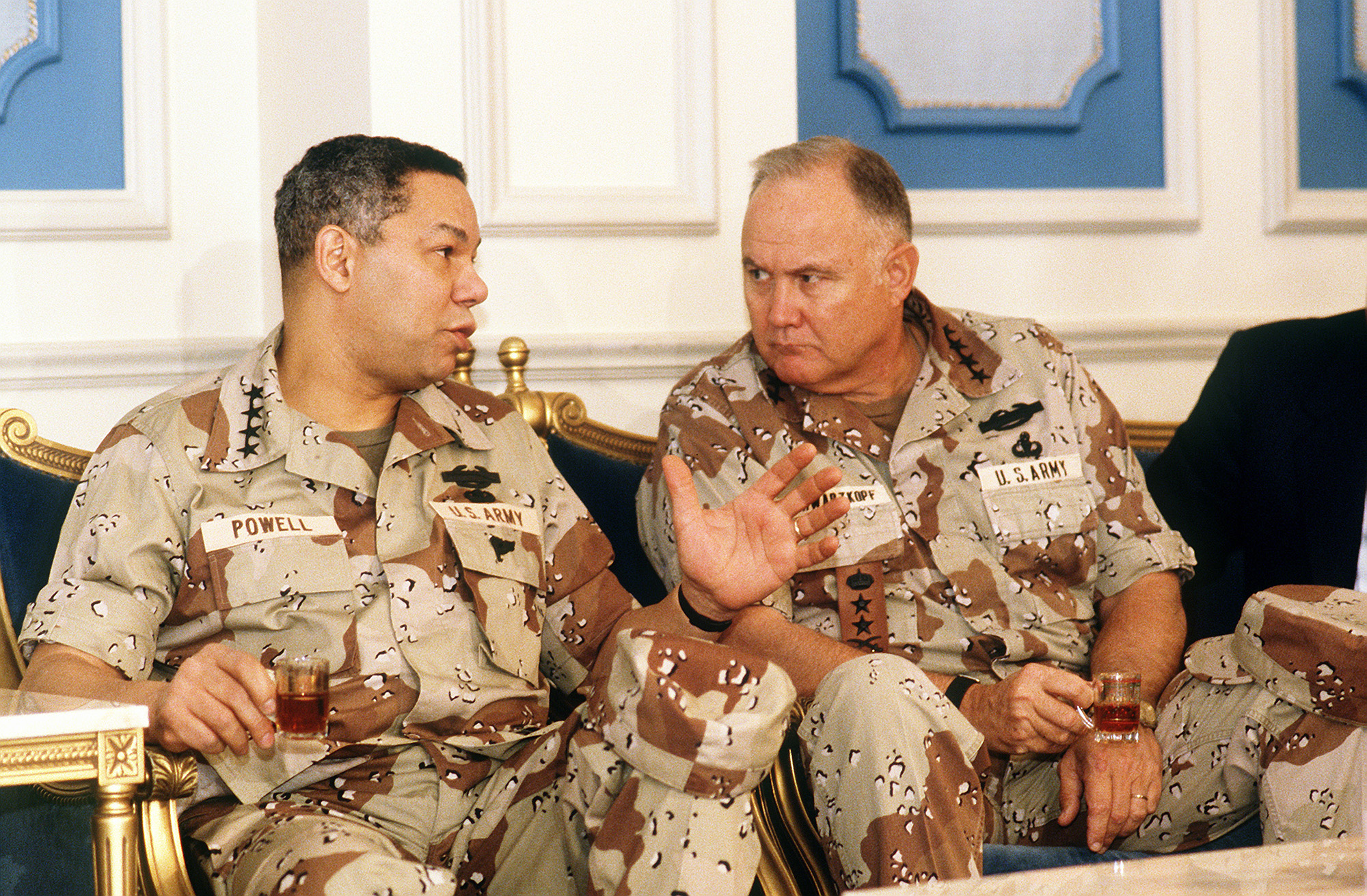 Gen. Colin Powell, Joint Chiefs Chair in Desert Storm and Secretary of ...