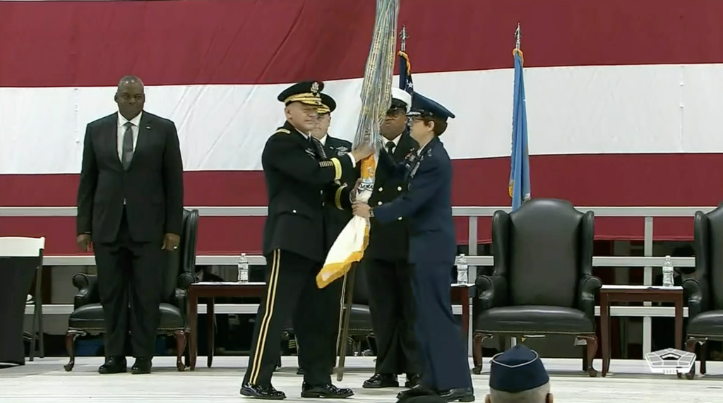 Van Ovost Takes Command of TRANSCOM | Air & Space Forces Magazine