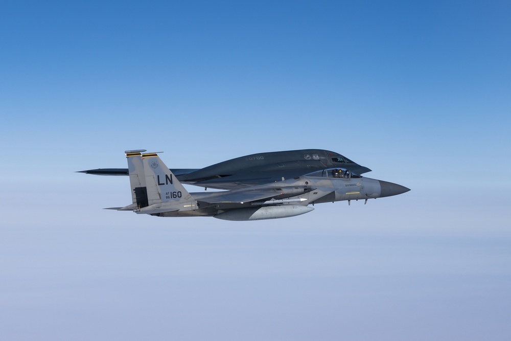 Weapons & Platforms | Air & Space Forces Magazine