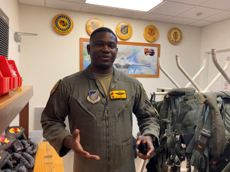 With the F-22’s Future Uncertain, Hickam Airmen Reflect | Air & Space ...