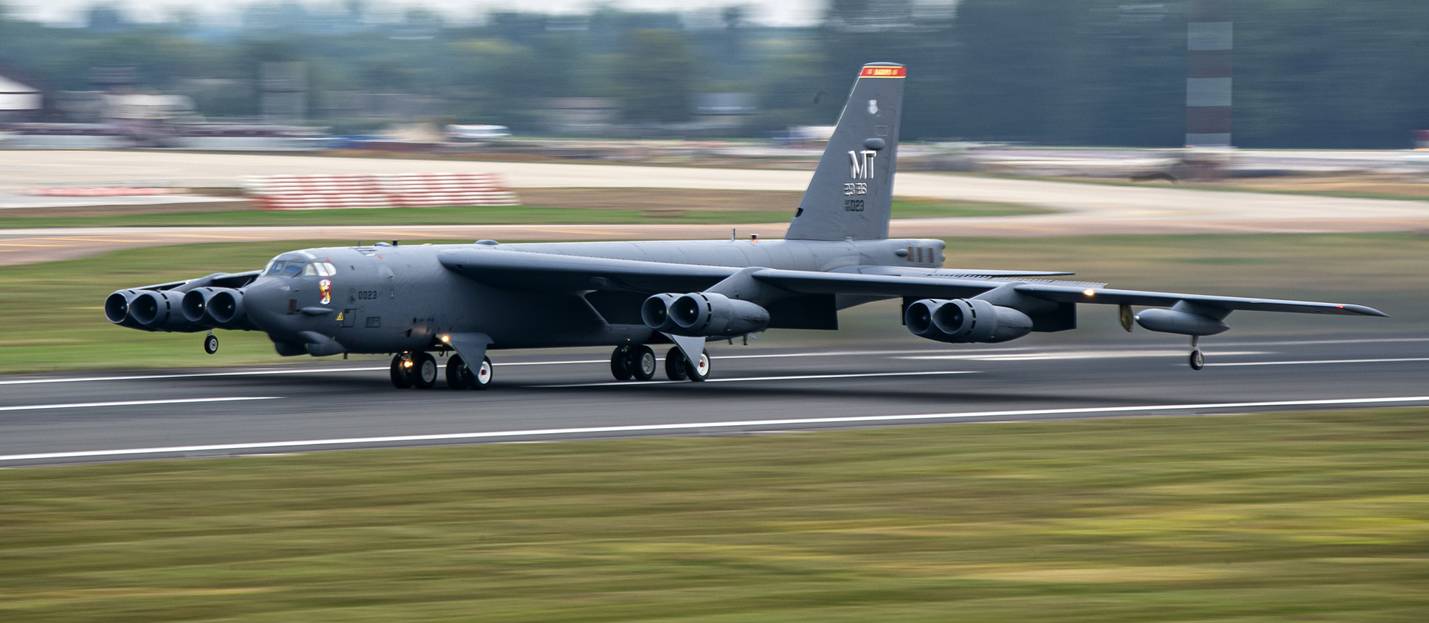New Image Shows How B-52 Will Look After Engine, Radar Replacement | Air & Space Forces Magazine