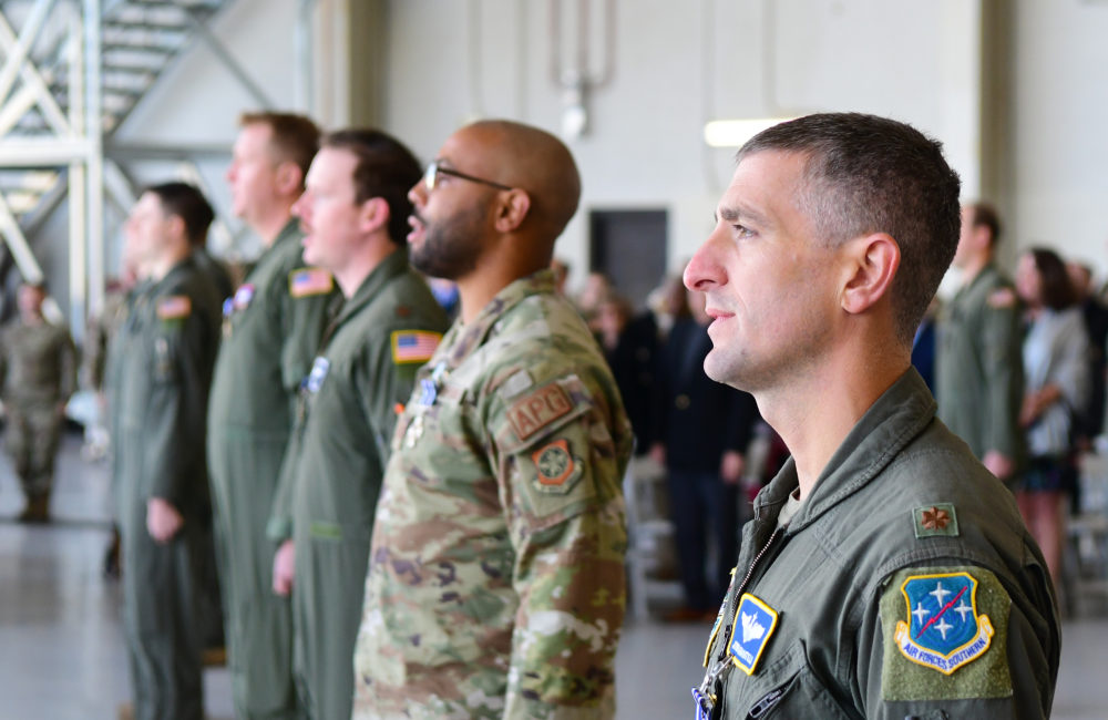 Largest Distinguished Flying Cross Ceremony ‘in Decades’ Honors More ...