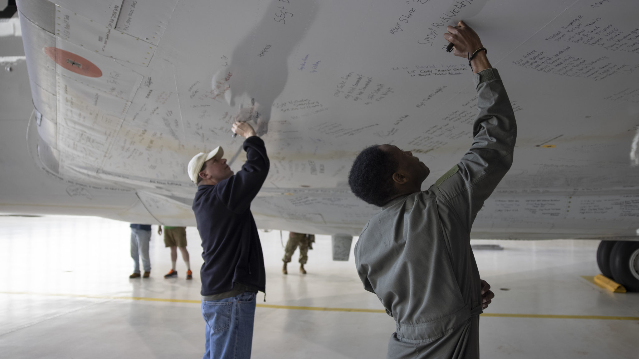 Boneyard-Bound: USAF Retires First of 13 AWACS | Air & Space Forces ...