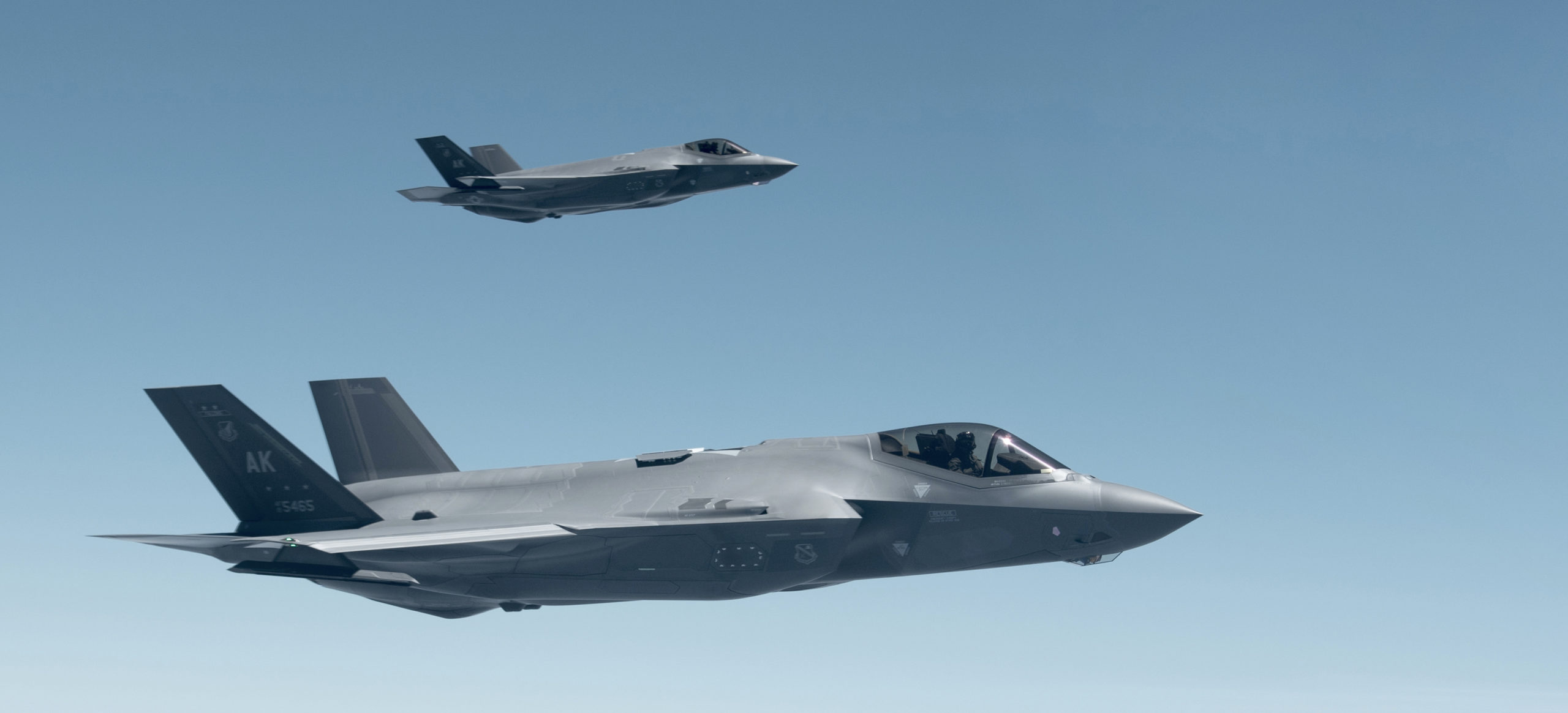 Strategy & Policy: Is the F-35 Program Too Big to Manage? | Air & Space ...