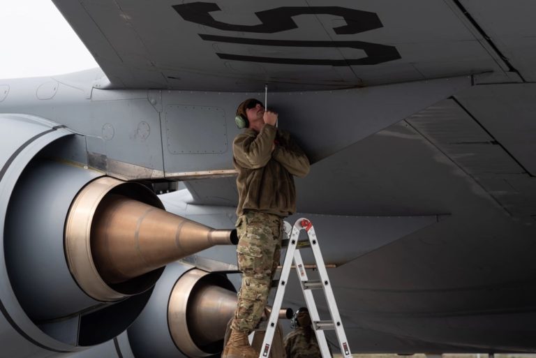 GAO: Air Force Tanker Fleet Struggling with Readiness