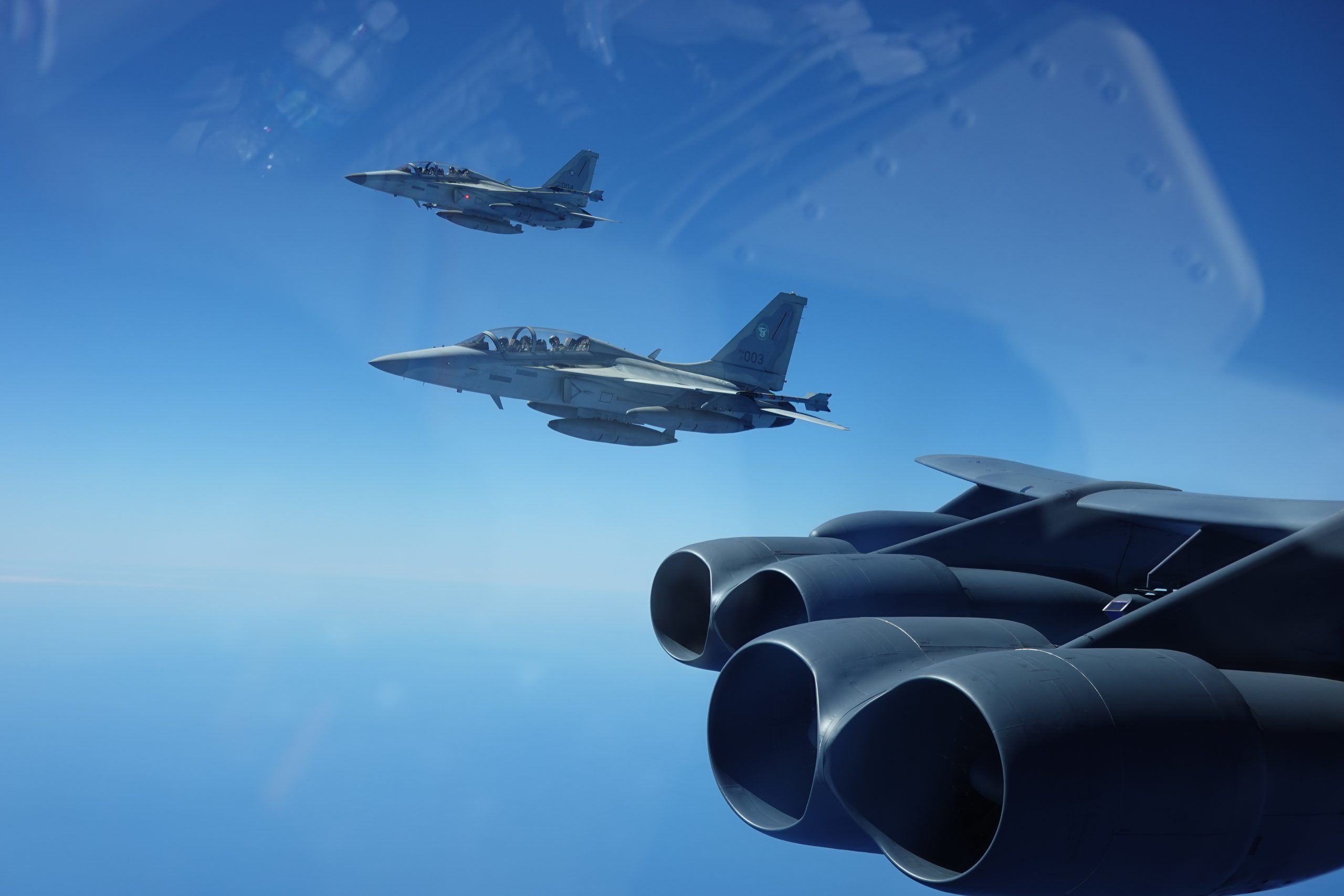 B-52 Flyover Highlights US Presence at Singapore Airshow