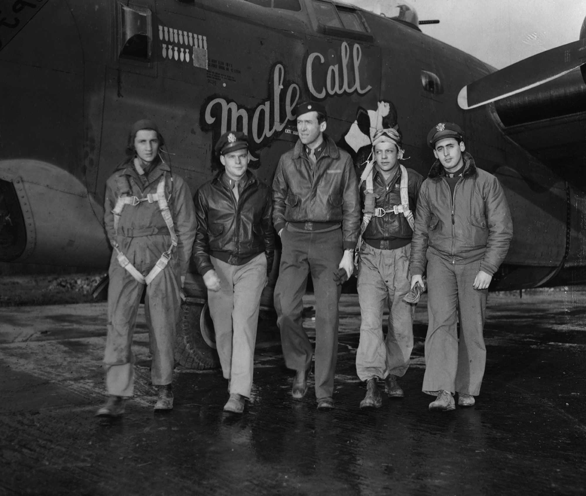 I'm being buzzed by the Jimmy Stewart P51 Mustang > General Discussion ...