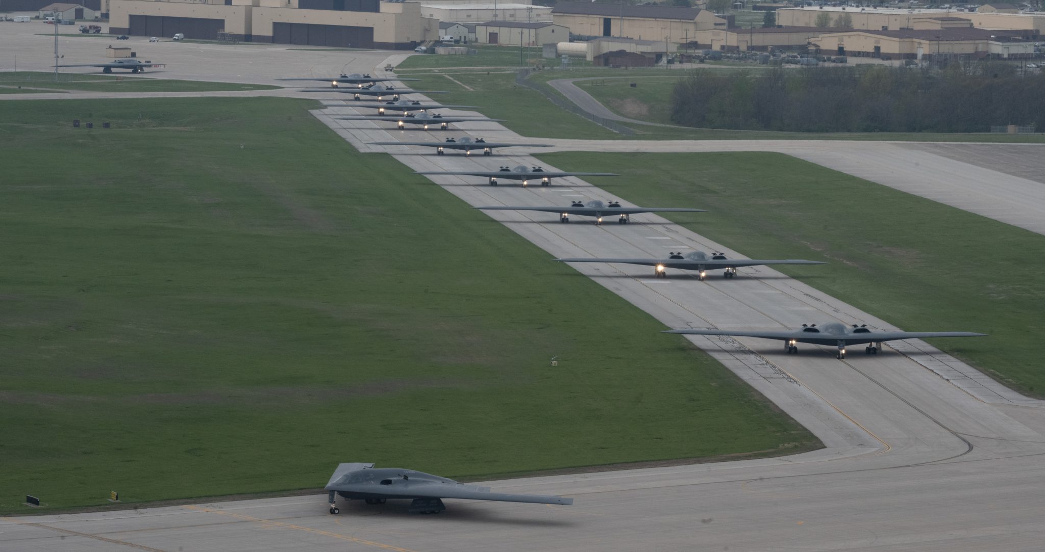 PHOTOS: 12 B-2s Conduct Massive Fly-Off, Elephant Walk