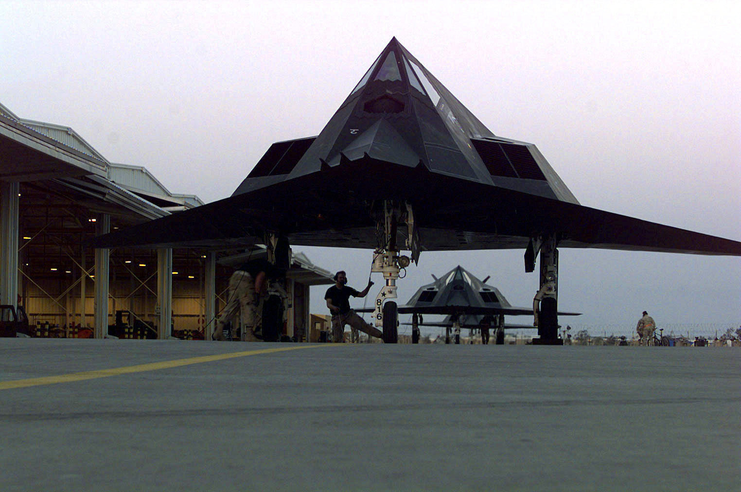 ‘The Black Jet’: F-16 Squadron Gives Its Flagship an F-117 Paint Scheme