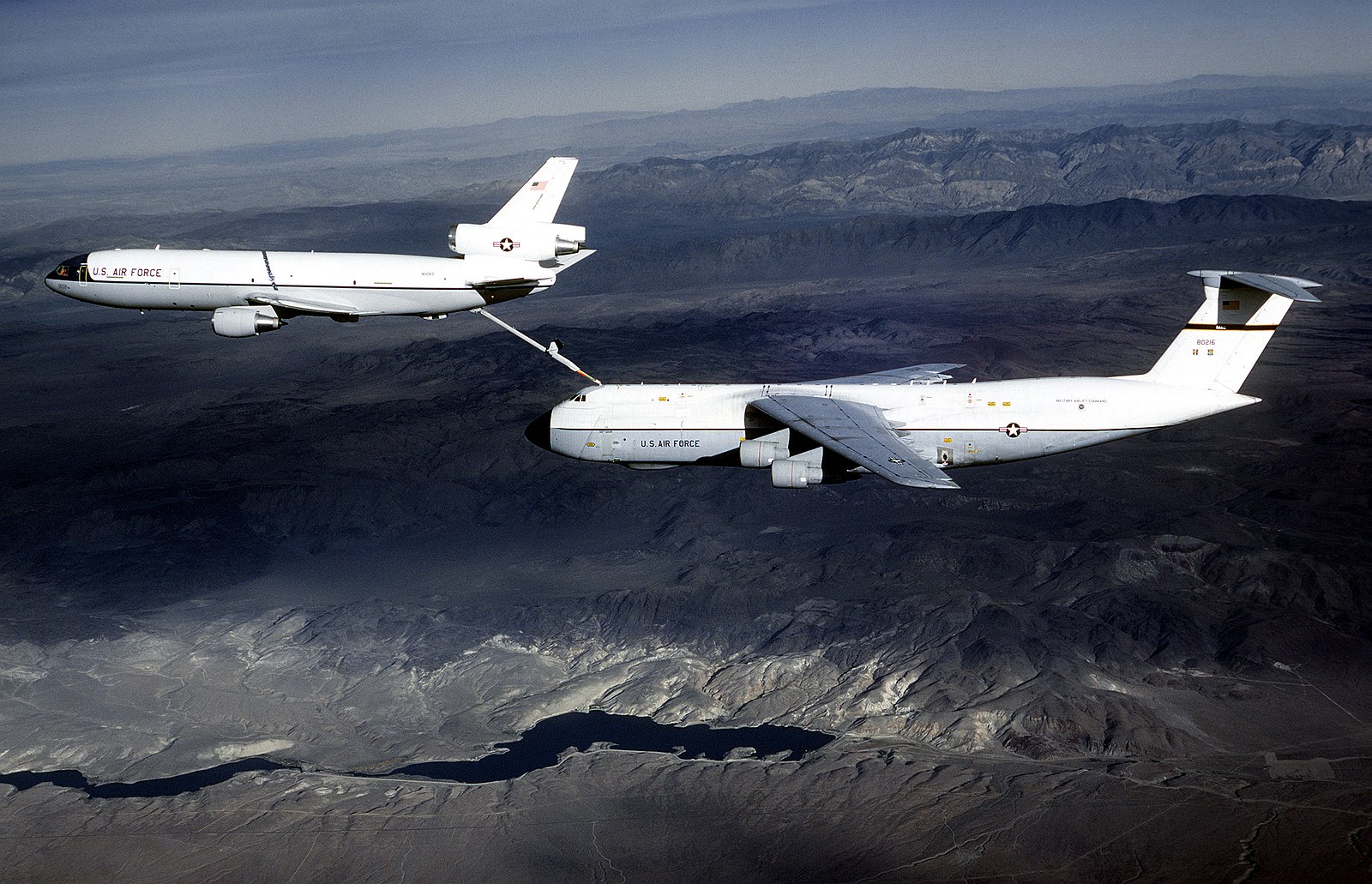 Air Force’s Very Last KC-10 Tanker Bids Adieu at Travis