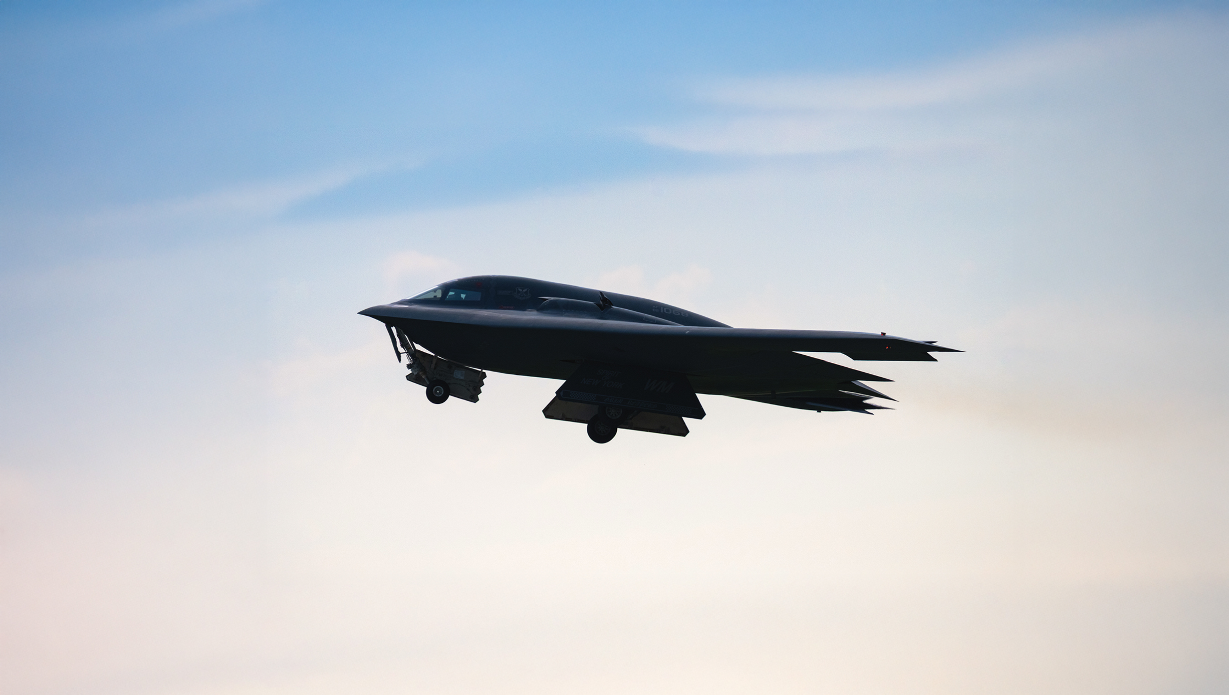 Strategy & Policy: A New Bomber Era Arrives | Air & Space Forces Magazine