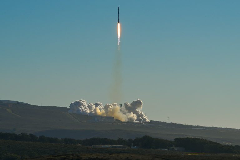 Space Development Agency Launches 21 Data Transport Satellites